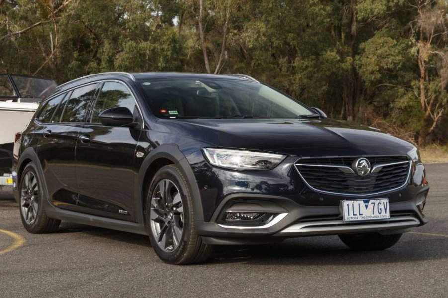Holden Commodore RS Sportwagon Wagon Auto (2018) | Vehicle Emissions ...