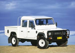 Land Rover Defender 130 Crew Cab Chassis Cab-chassis Manual (2002 ...